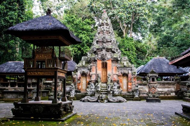 Sacred Monkey Forest Sanctuary (Indonesia) Travel Guide 2026 - Danana GO!